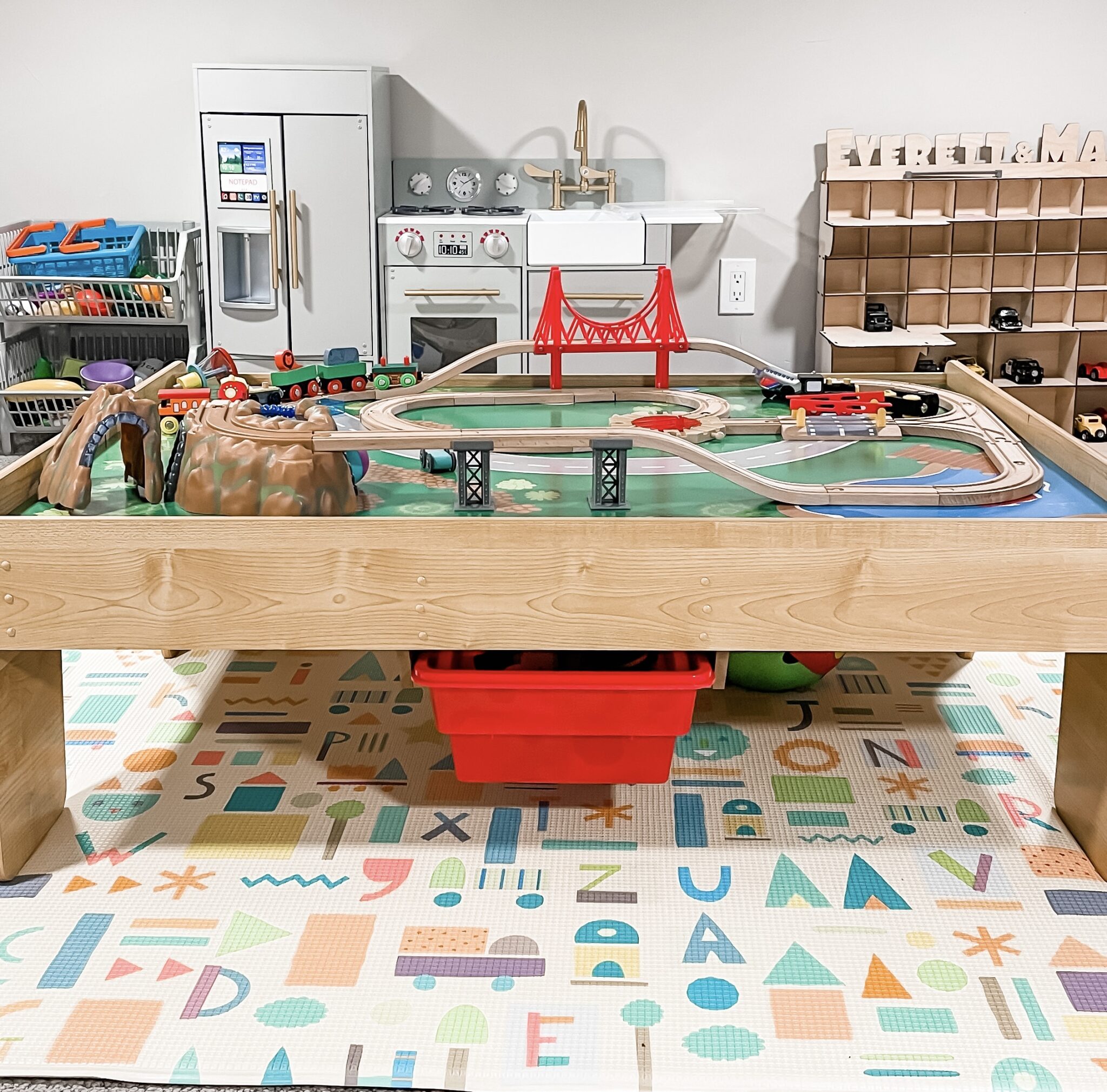 Fun playroom in a hidden crawl space - Coco's Caravan